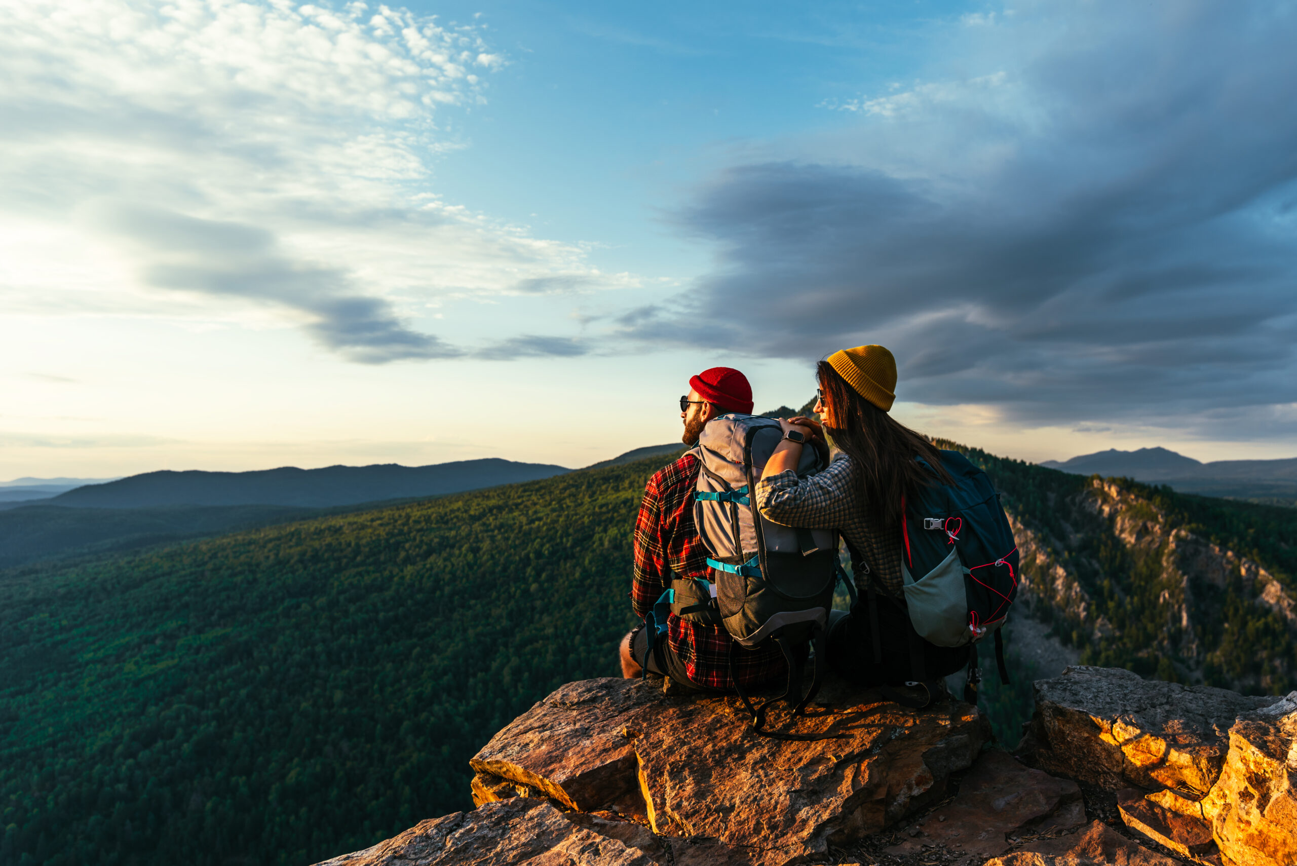 43 Unique Date Night Ideas for Every Couple – From Outdoorsy to Artsy